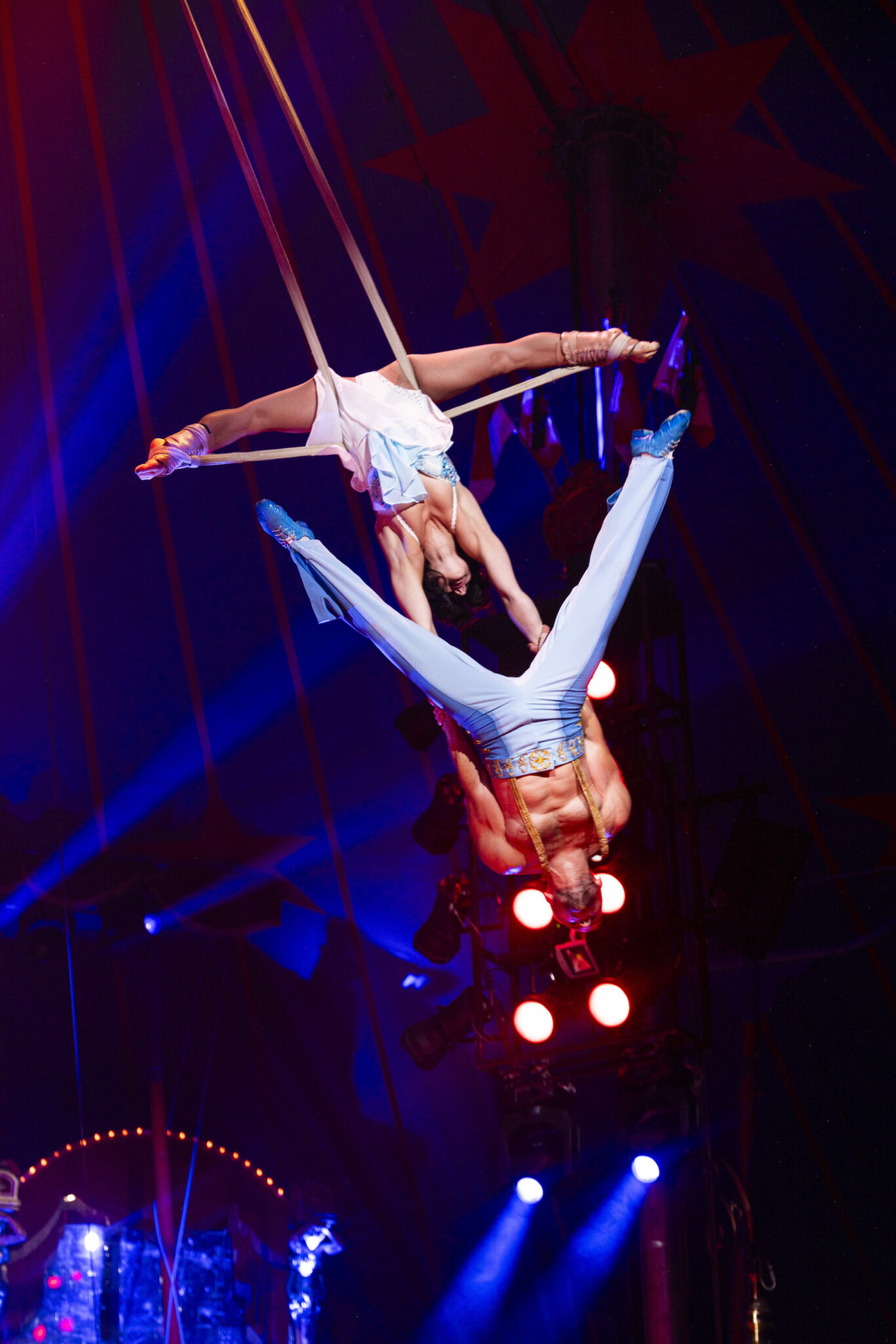 Circus-Theater Roncalli tourt in 2024 met 'ARTistART' (+ bekendmaking visual én nieuwe speelplek ...