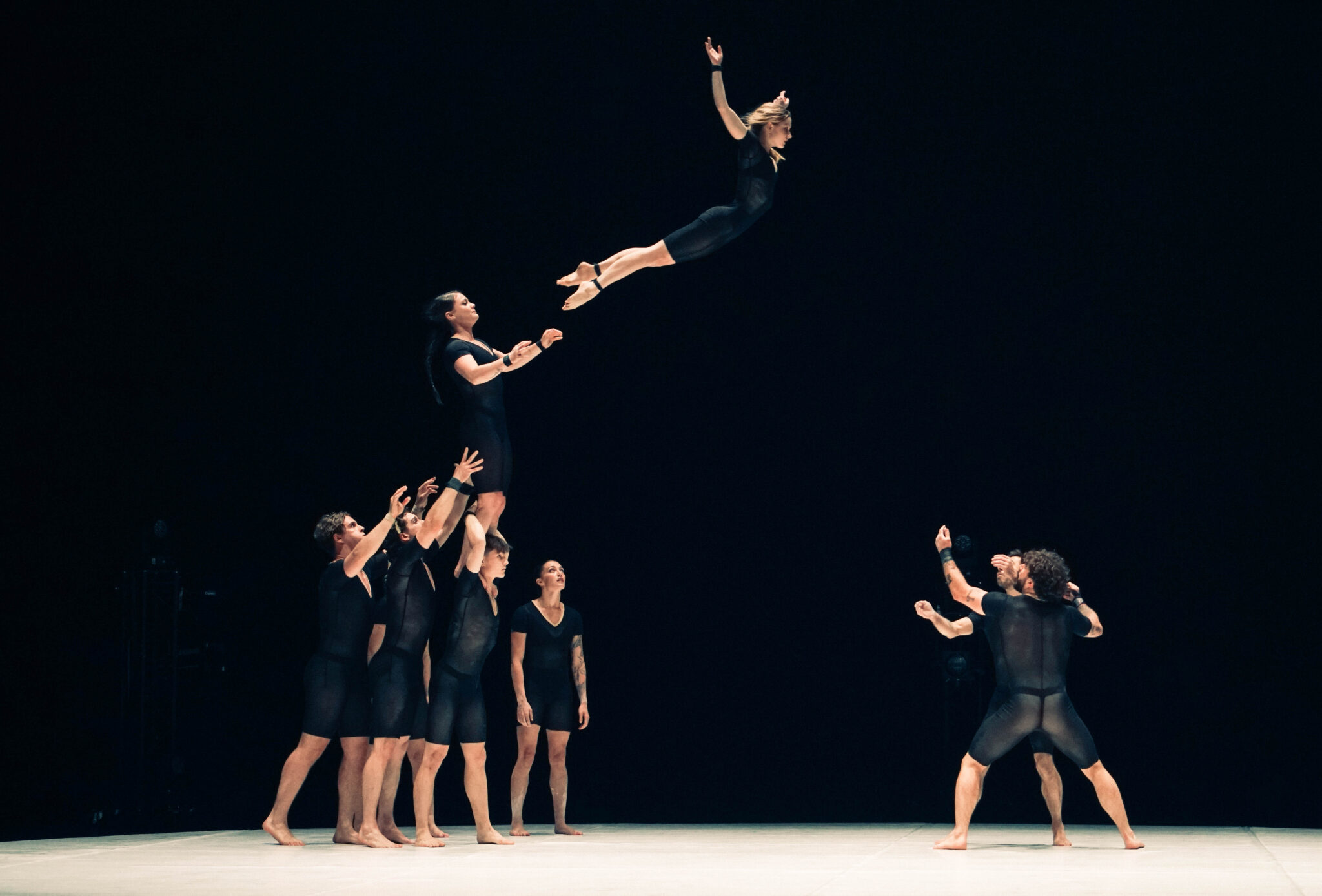 Circa’s Humans 2.0 tourt langs Nederlandse theaters - Circusweb.nl