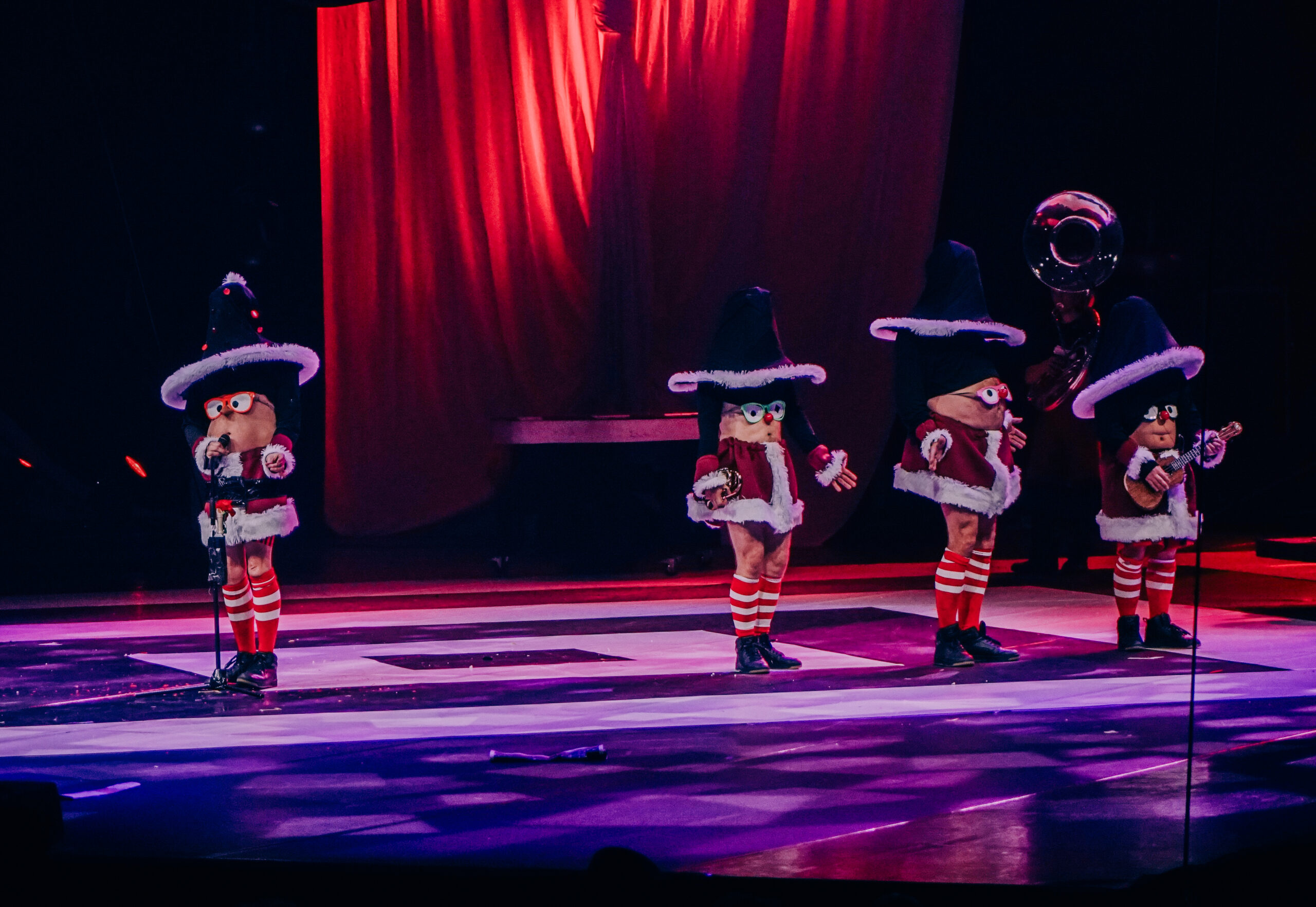 Recensie Ashton Brothers’ Kerstcircus Ahoy 2024 - Circusweb.nl