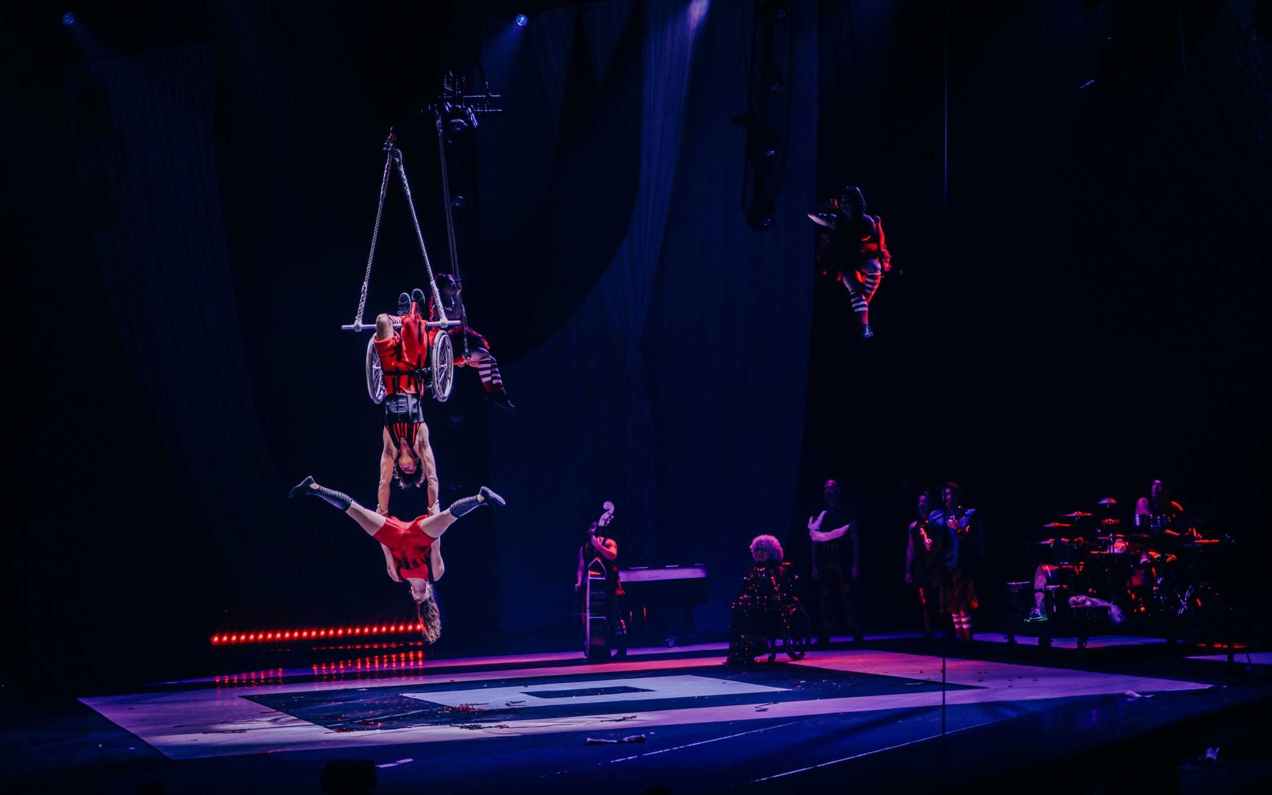 Recensie Ashton Brothers’ Kerstcircus Ahoy 2024 - Circusweb.nl